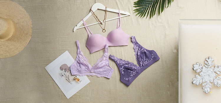 Comparing Comfort: Bralettes vs. Traditional Bras – Wacoal India